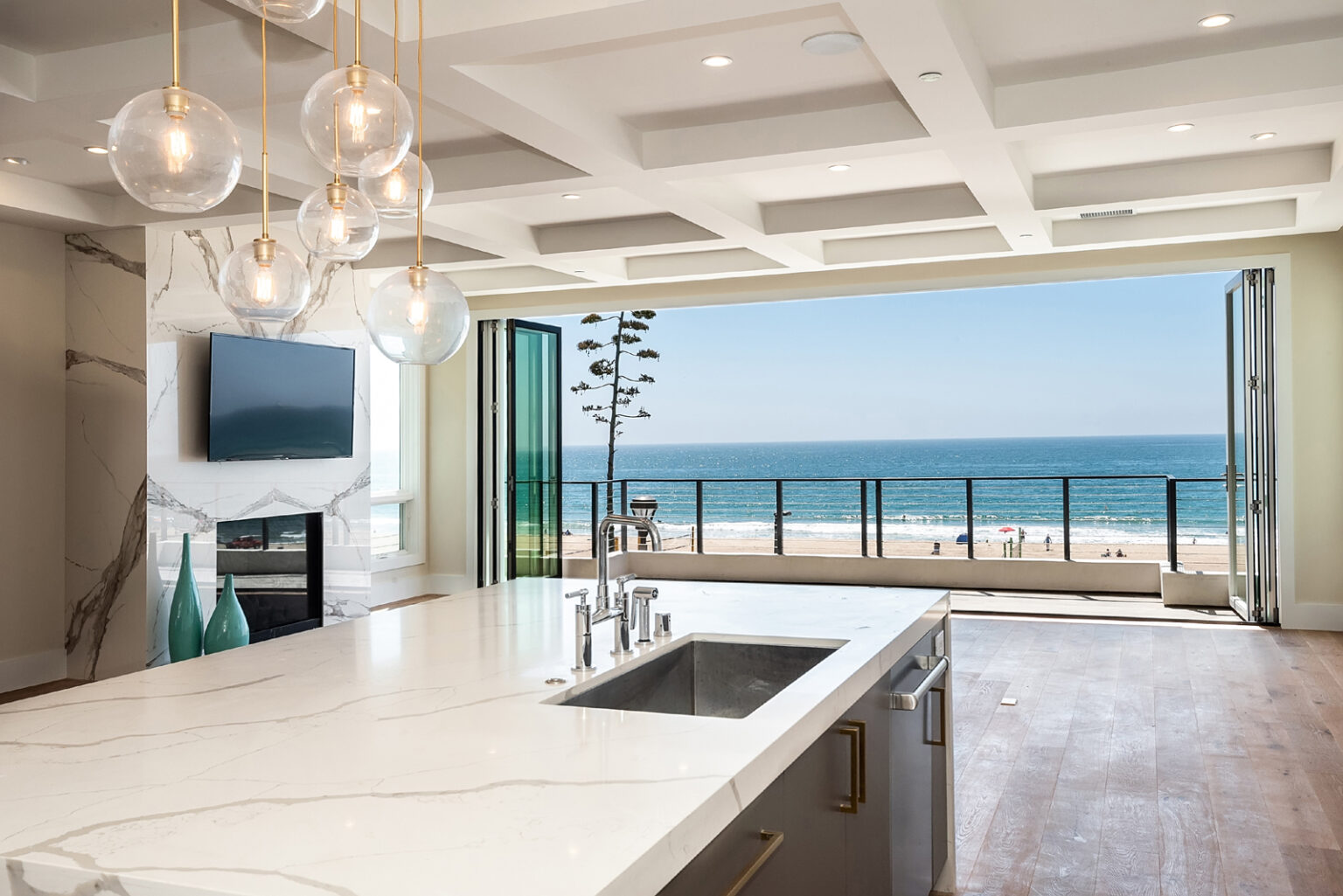 Luxury and Ocean Views in the Manhattan Beach Sand Section